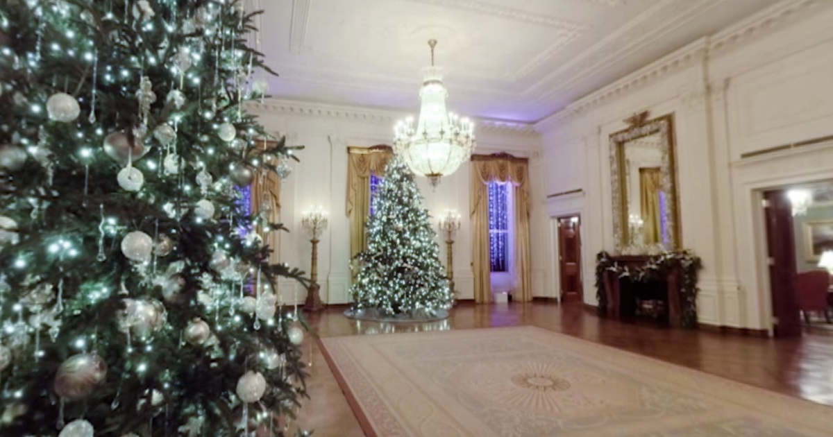 Take A Virtual Reality Tour Around The White House This Christmas ...