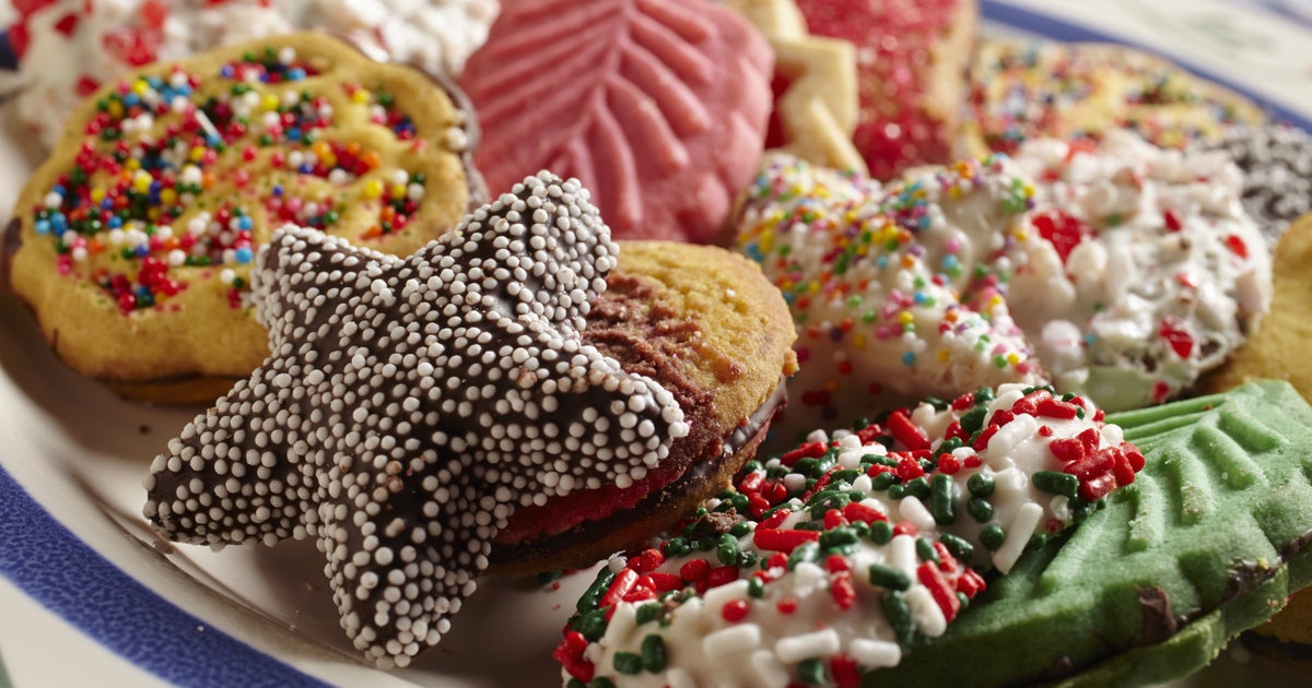 3 Simple Ways To Make Stale Cookies Fresh Again | HuffPost Life