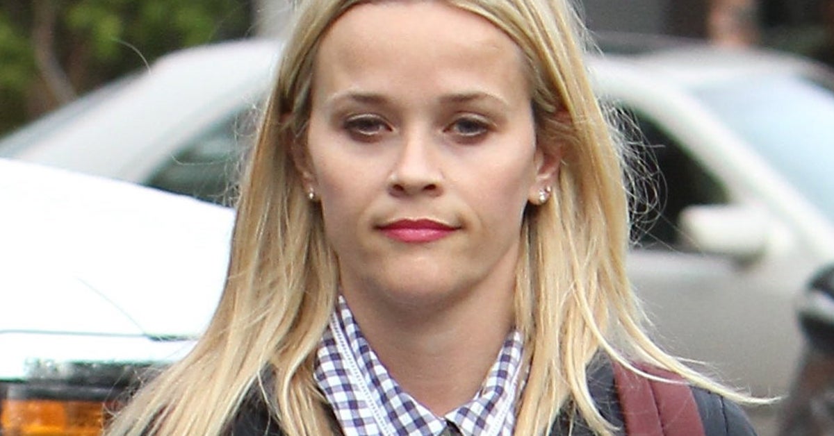 Reese Witherspoon Channels Harry Potter In This Magically Collegiate ...