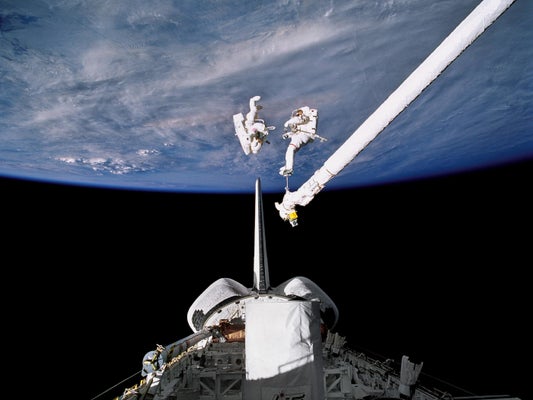 First Untethered Spacewalk