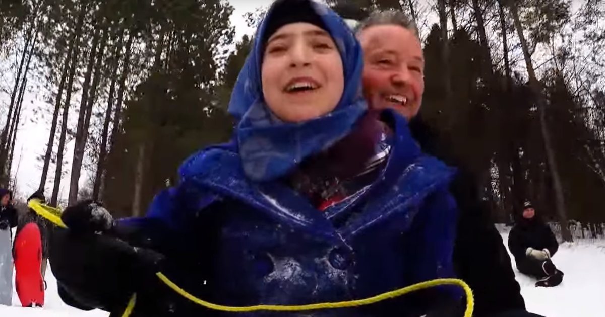 Syrian Refugee Kids Snow-Sledding For The First Time Is Pure Joy ...