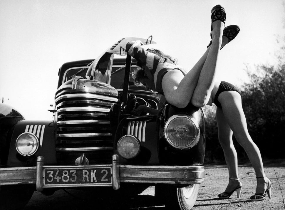 Your Visual Guide To The Timeless Queens Of Pin Up Huffpost