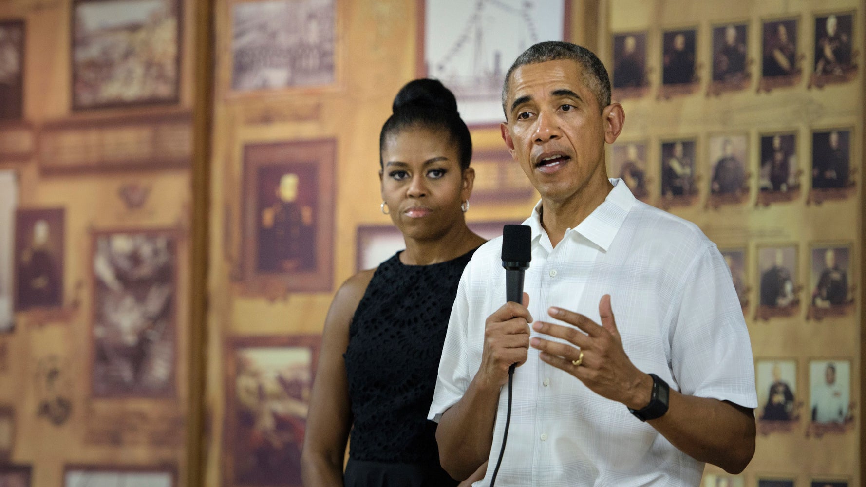 The Obamas Have Some Advice For The Next First Couple In Super Bowl ...