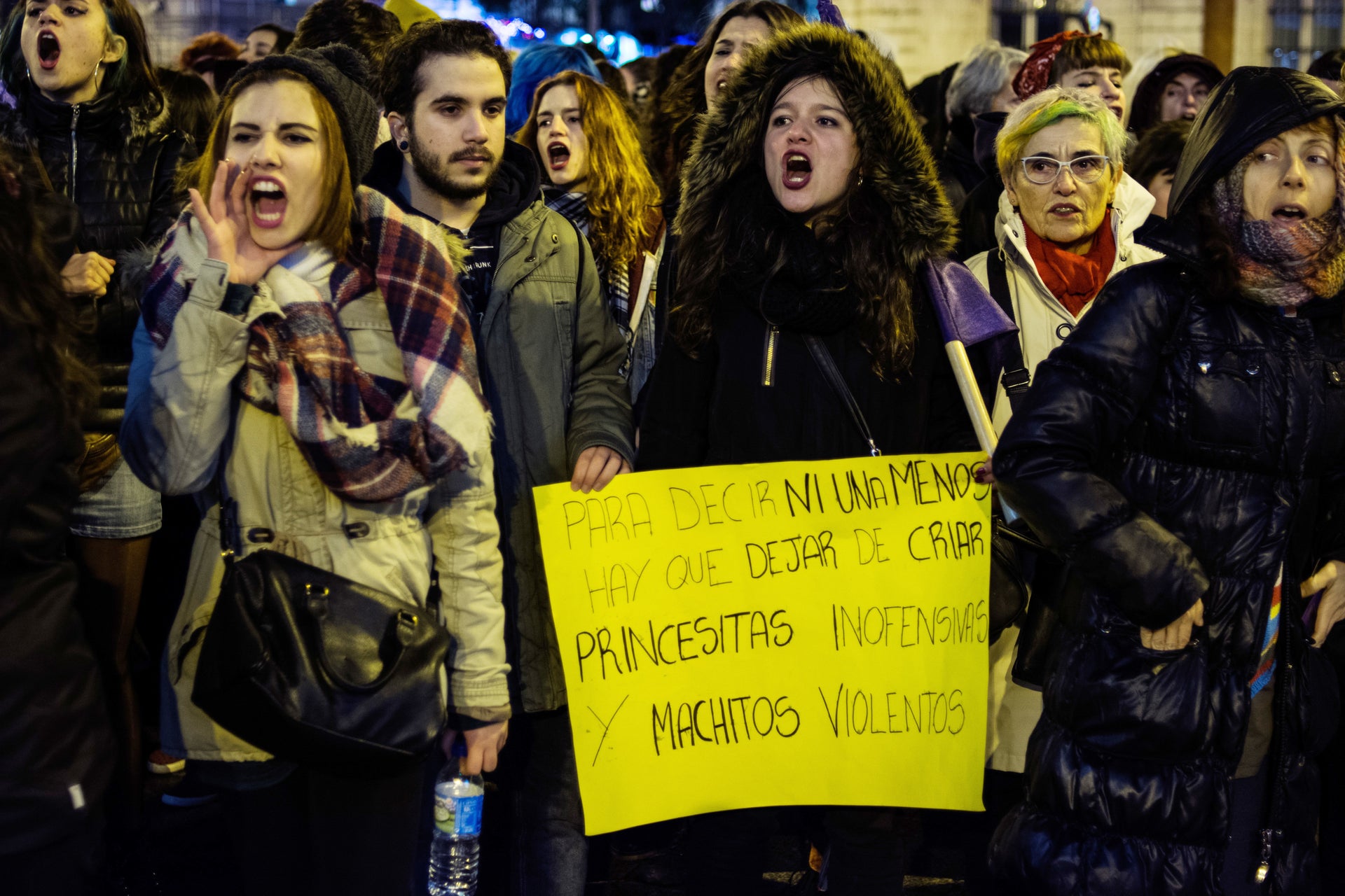 60 Stunning Photos Of Women Protesting Around The World | HuffPost Women