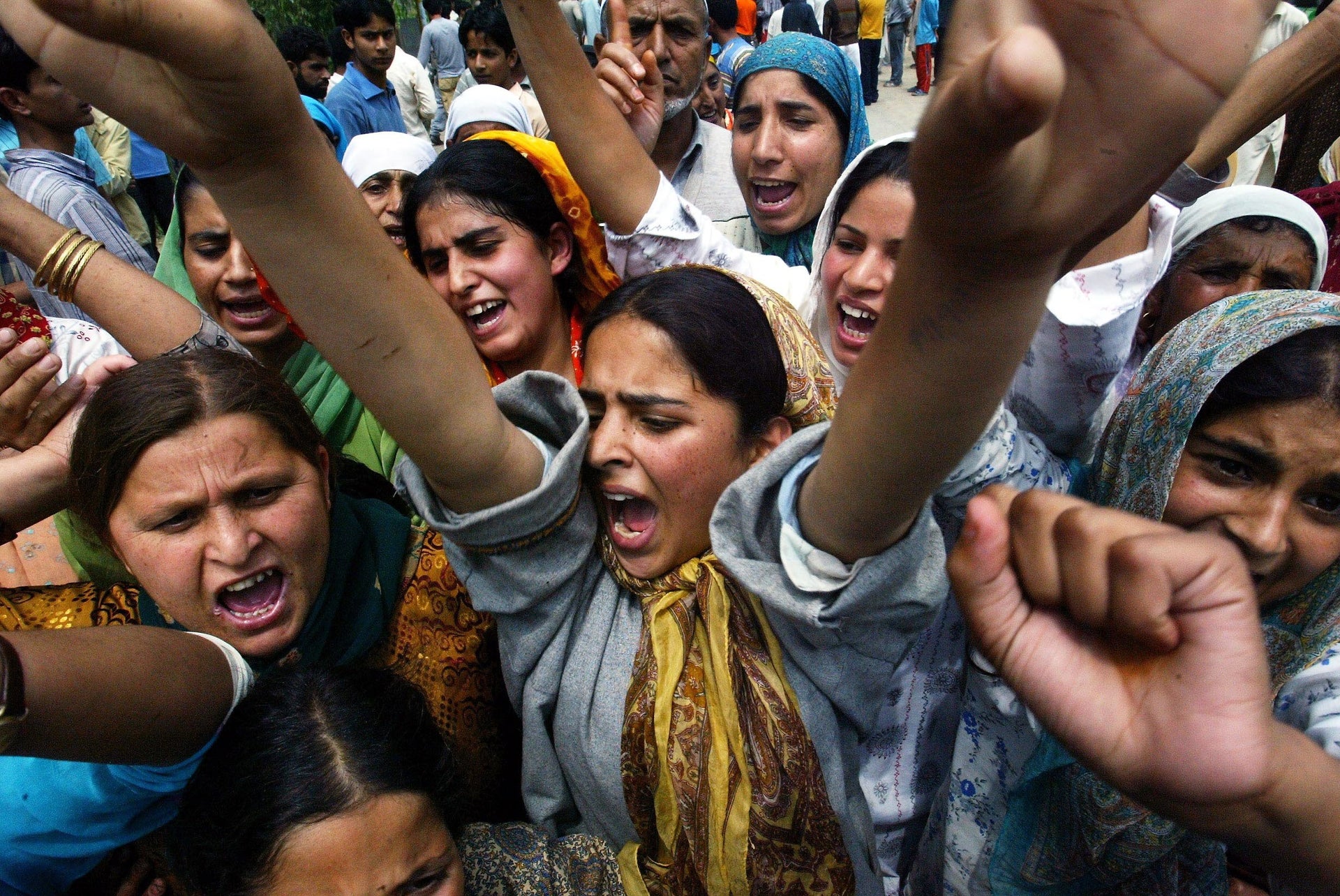 60 Stunning Photos Of Women Protesting Around The World | HuffPost Women