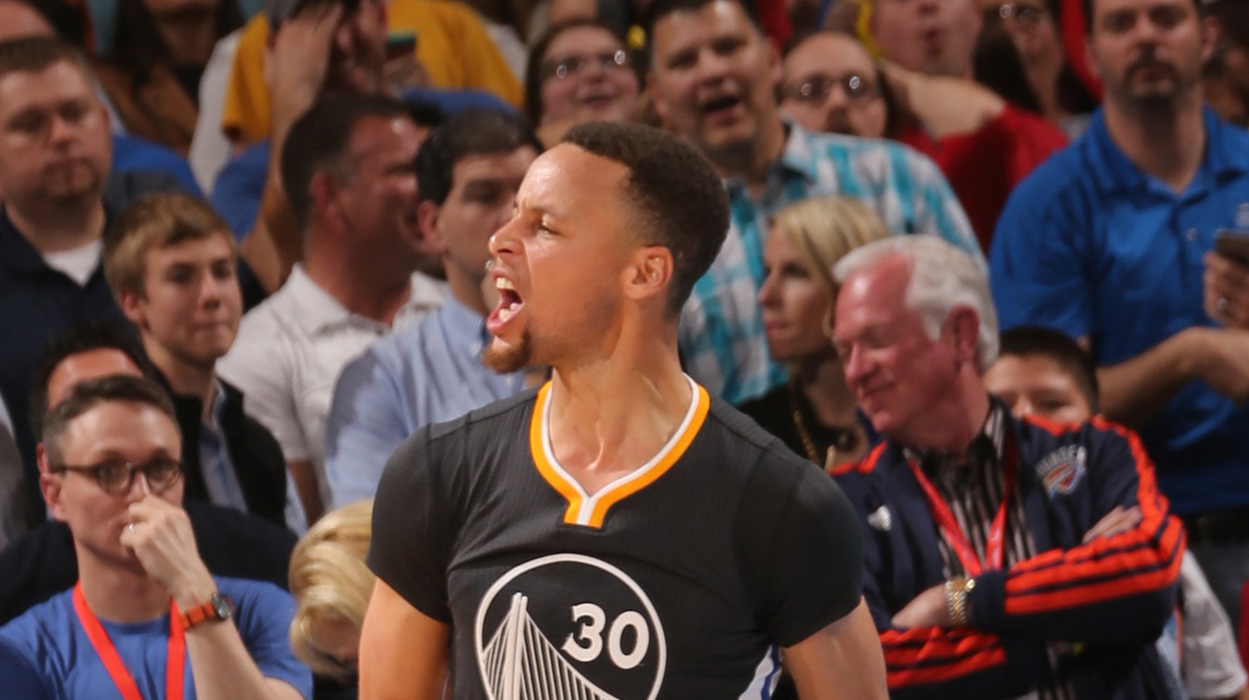Steph Curry Nails Record-Breaking, Game-Winning 3 From 35 Feet Out ...