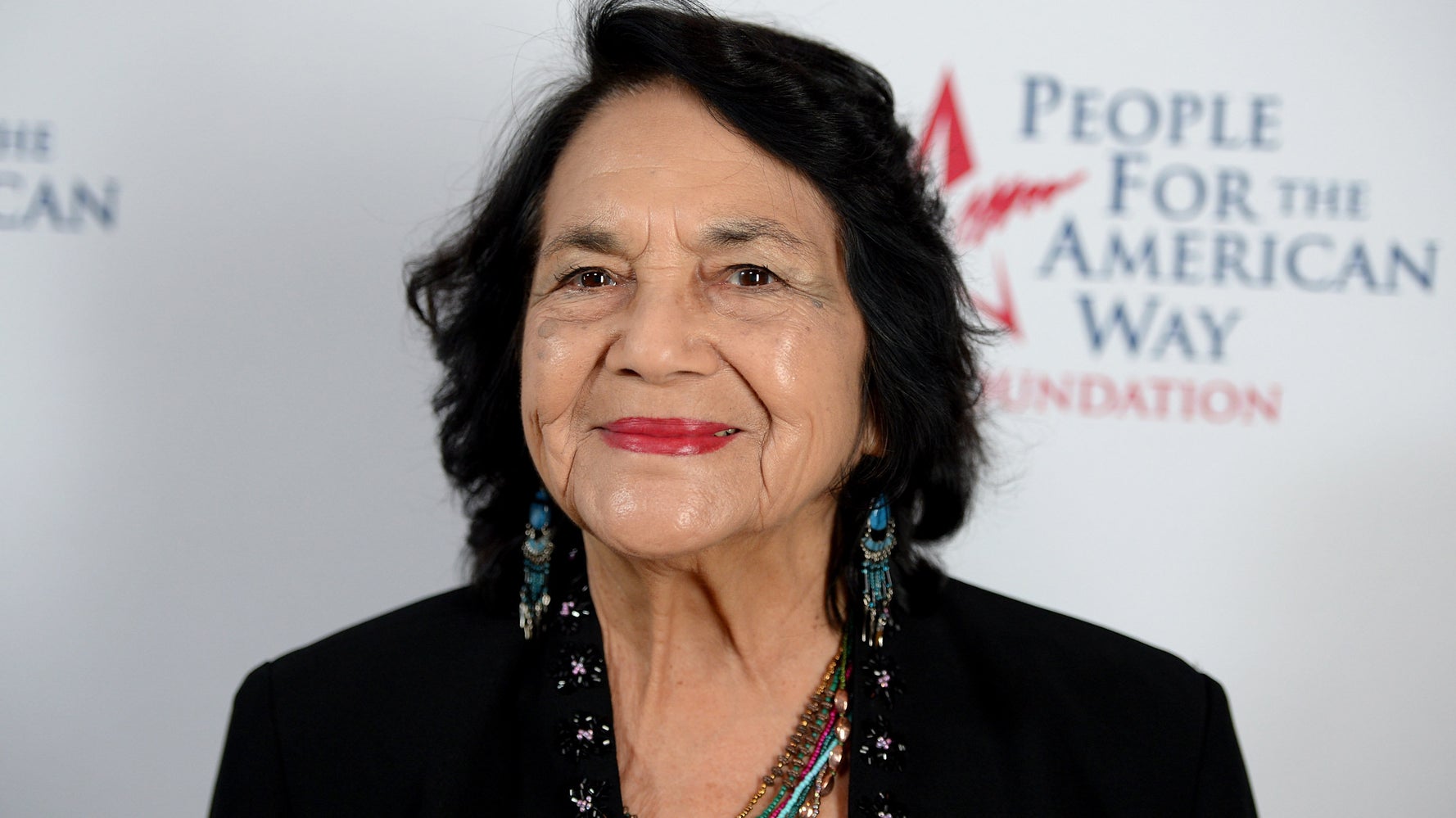 Latino Poets Honor Civil Rights Leader Dolores Huerta at Smithsonian ...