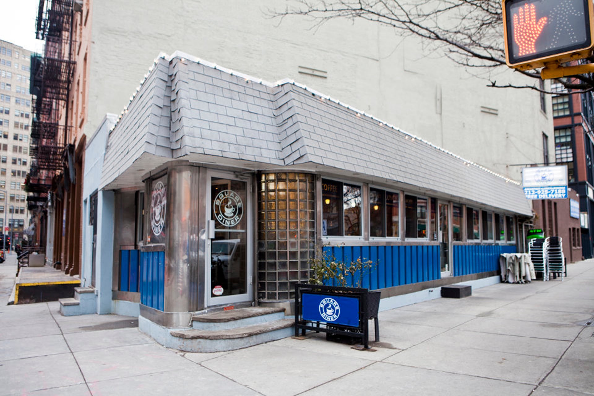 The Disappearing Charm Of New York City's Diners, Captured In Photos ...