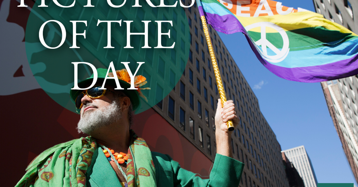 Pictures Of The Day: Friday 18th March 2016 | HuffPost UK News