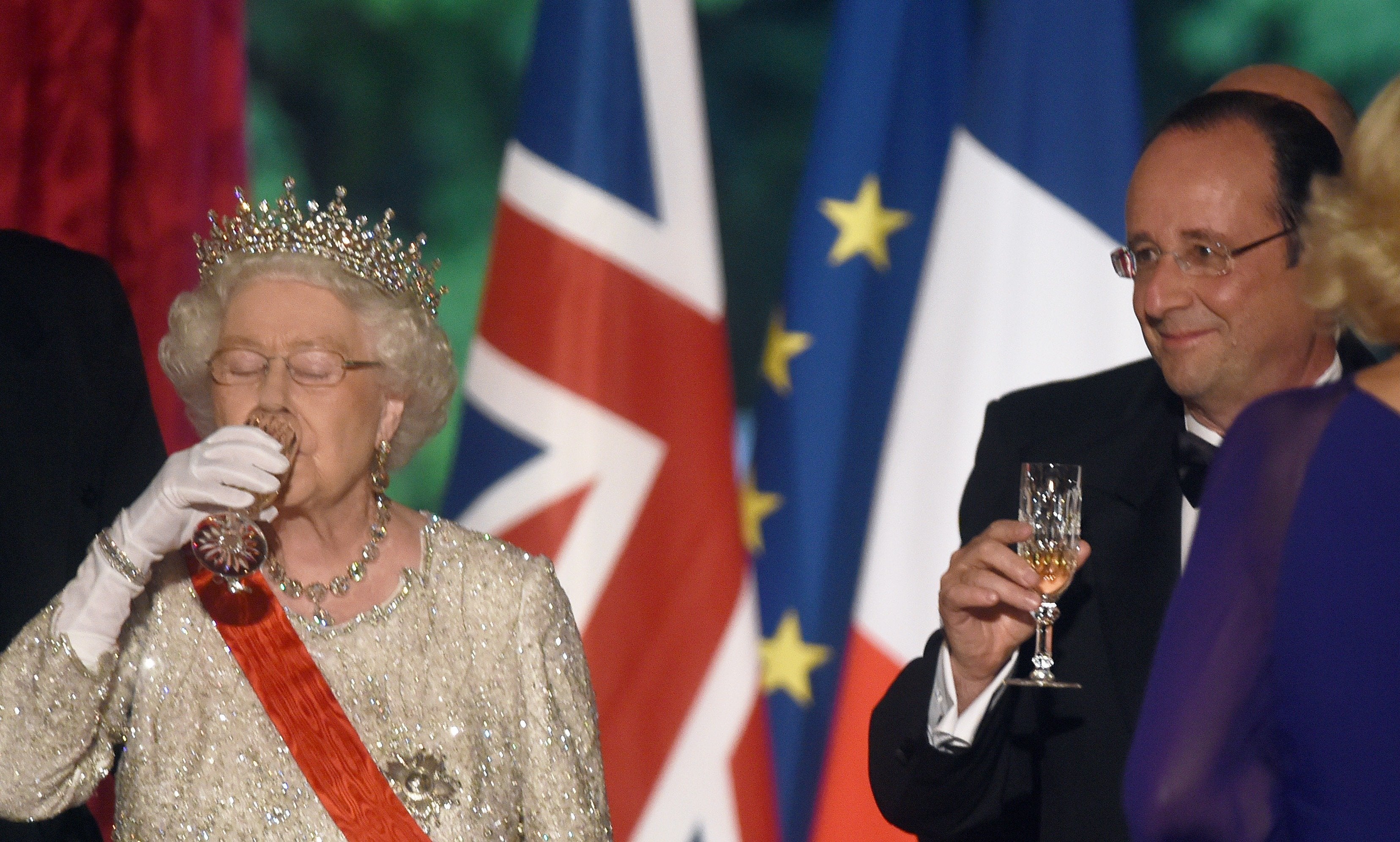Pub Opening Hours To Be Made Longer For Queen s 90th Birthday Pub Opening Hours To Be Made Longer For Queen s 90th Birthday