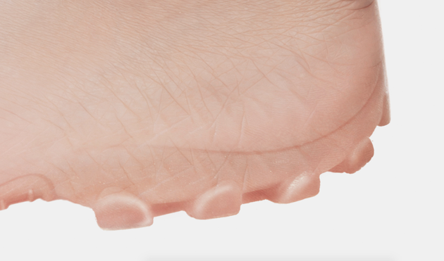 Invisible Shoes Are The Terrifying Trend Of The Future | HuffPost UK