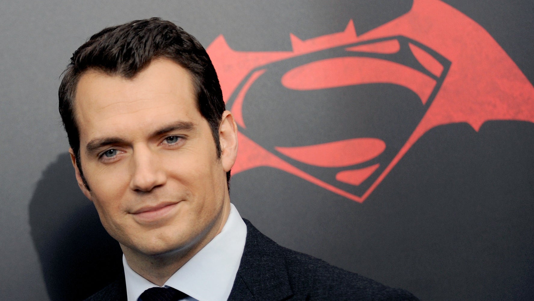 Henry Cavill For James Bond? 'Superman' Actor 'Would Love' To Play 007 ...