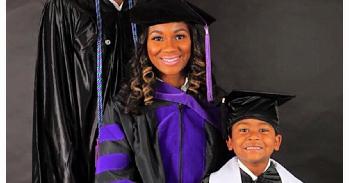 Inspiring Graduation Photo Proves Hard Work Runs In The Family ...