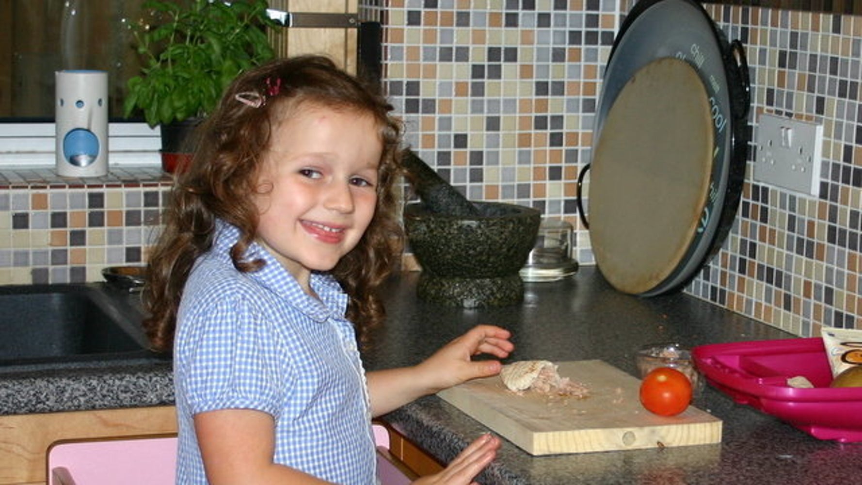 Mum Creates FunPod To Keep Kids Safe In The Kitchen | HuffPost UK Parents