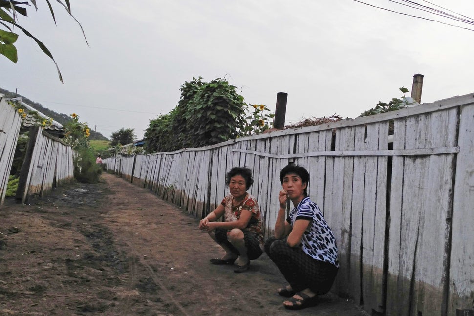Under-The-Radar Cell Phone Photos Show The Real North Korea | HuffPost