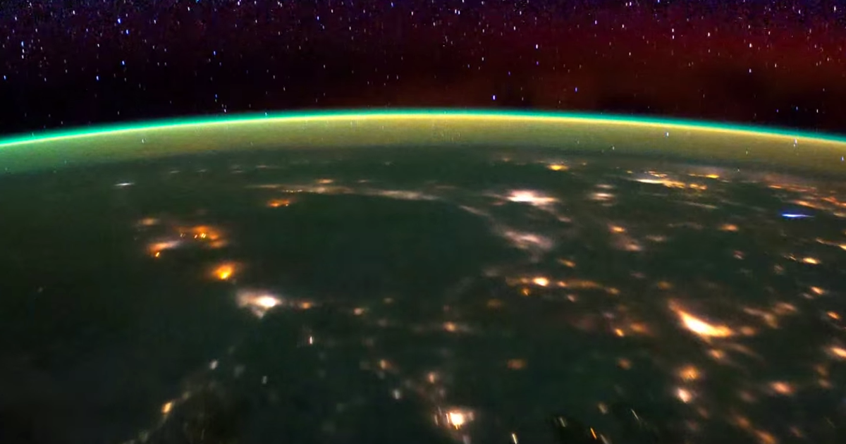 NASA's Astonishing Time-Lapse Will Take You To The Edge Of The Earth ...