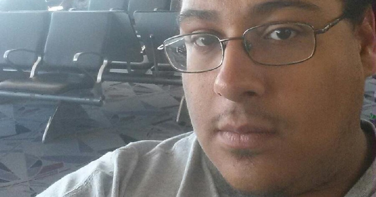 385-Pound Man Kicked Off United Flight For Row Mate's Comfort ...