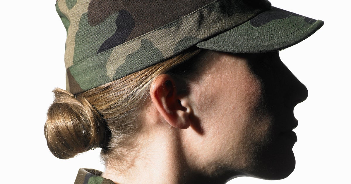 The Army Just Enlisted Its First Infantrywoman | HuffPost Latest News