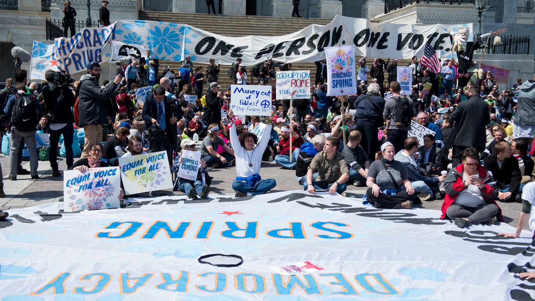 Protesters Invade Capitol To Protest Corrupt Money In Politics ...