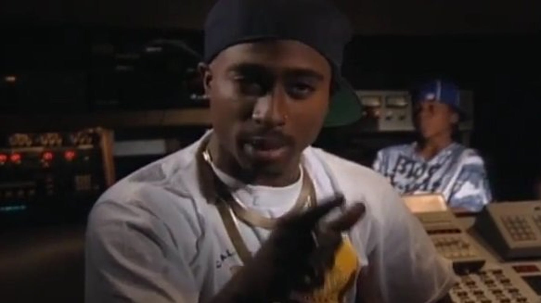 Tupac Touches On Donald Trump's 'Greed' In Rare 1992 Interview | HuffPost
