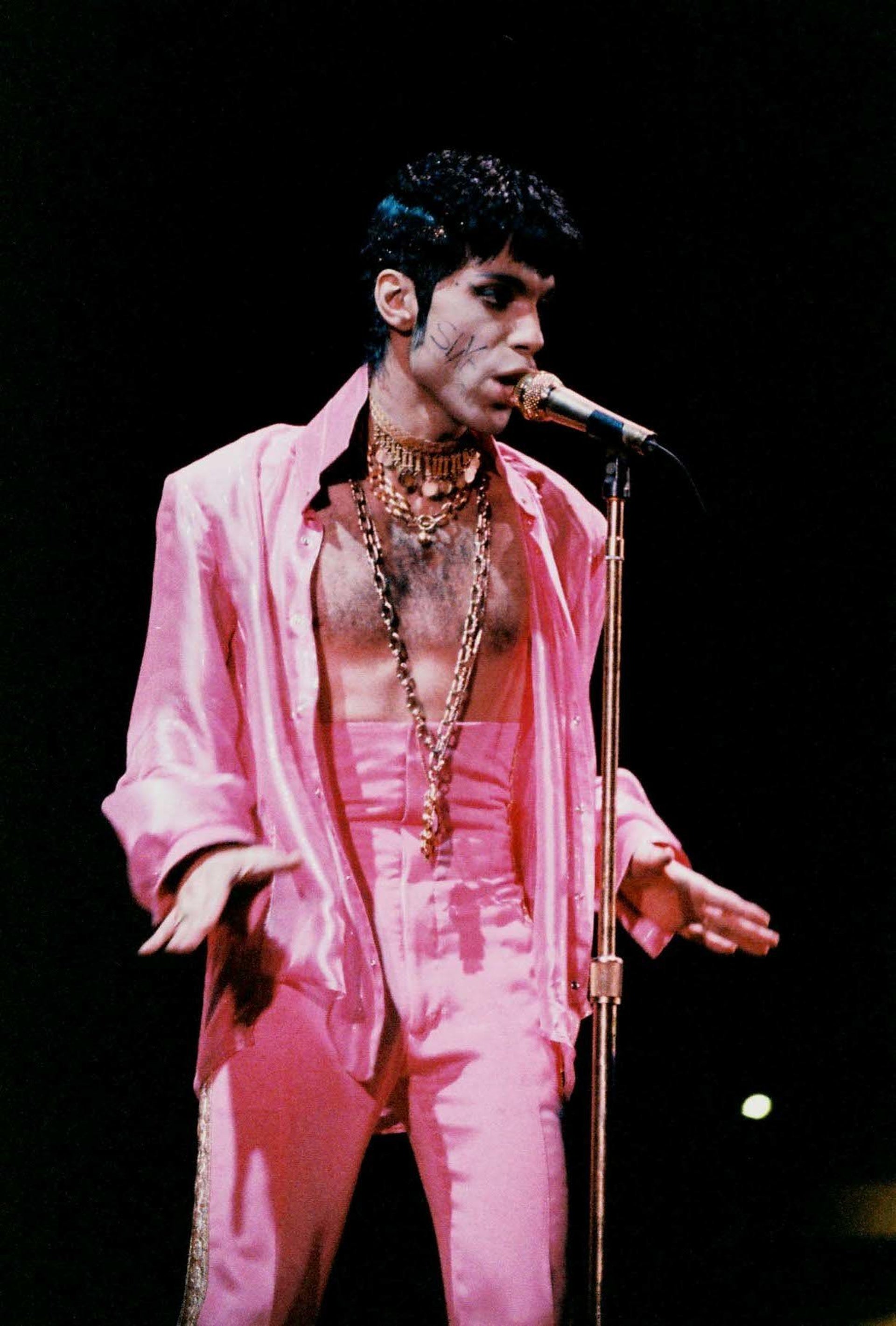 A Look Back At Prince's Unfiltered And Unapologetic Style | HuffPost Life