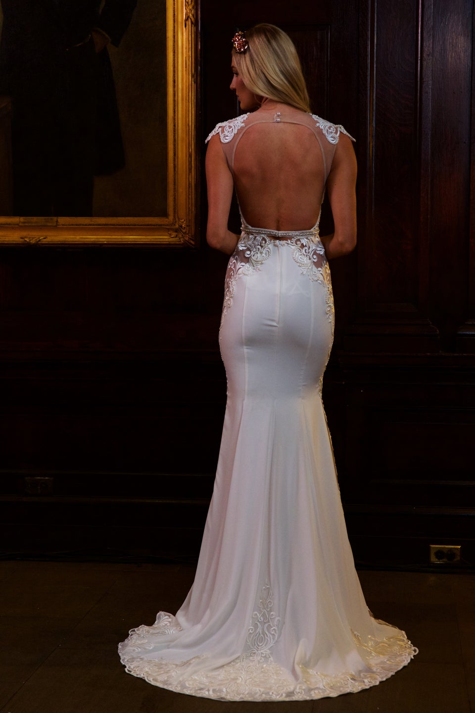 28 Wedding Dresses That Are Even More Beautiful From The Back ...