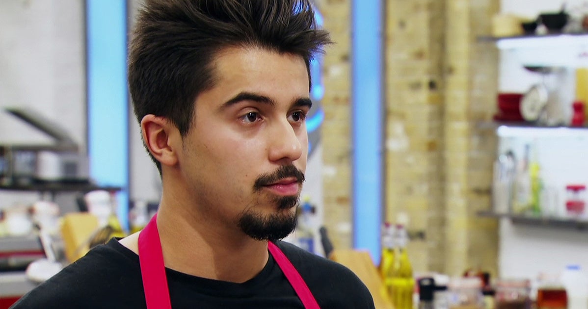 ’MasterChef’ Contestant Fails To Impress After Serving Eggs On Toast ...