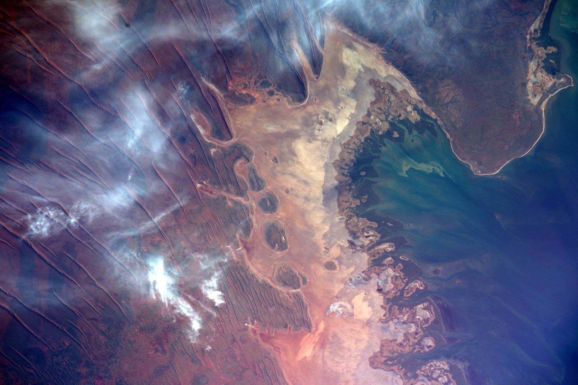 NASA's Celebrating Earth Day With The Most Mind-Blowing Photos Of Our ...