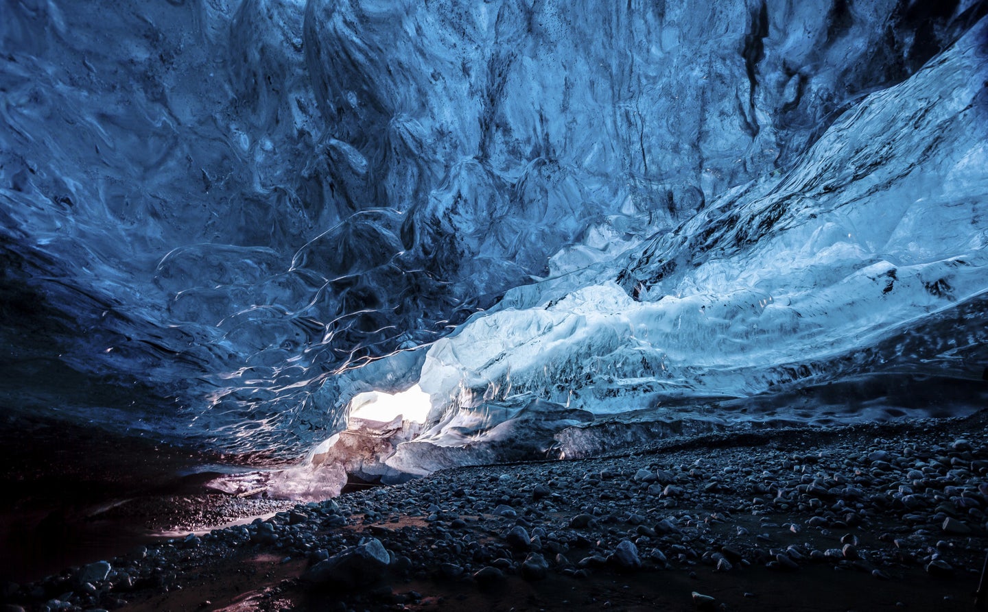 There Is An Absolutely Massive Lake Hidden Deep Inside Antarctica's Ice ...