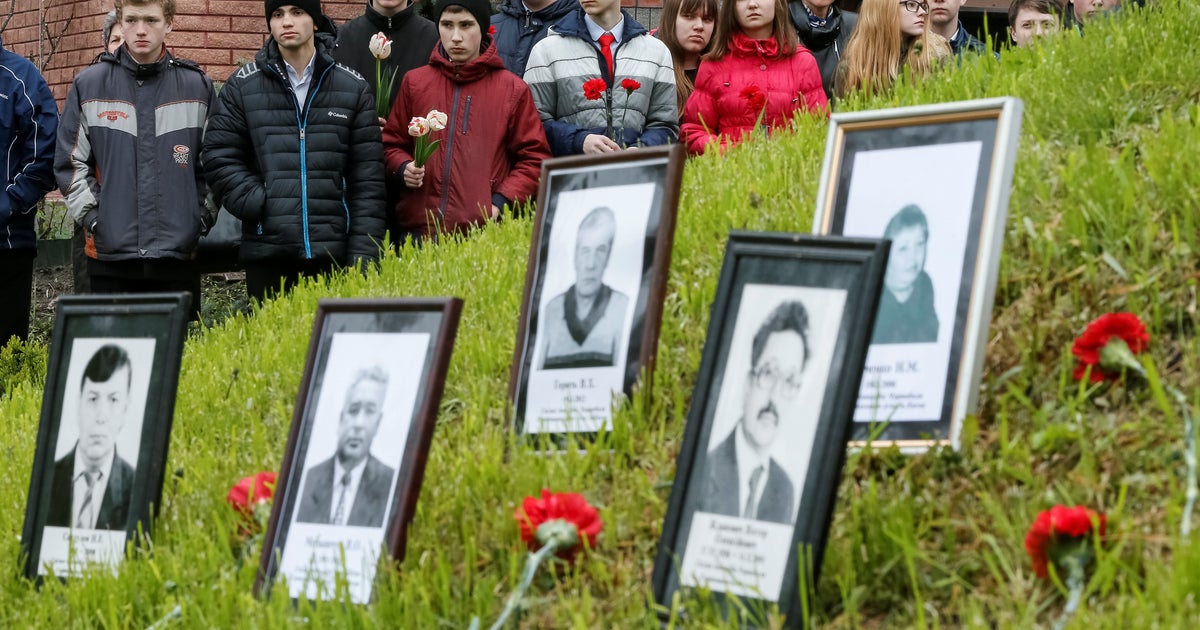 Ukraine Remembers Chernobyl Disaster Victims 30 Years On | HuffPost The ...