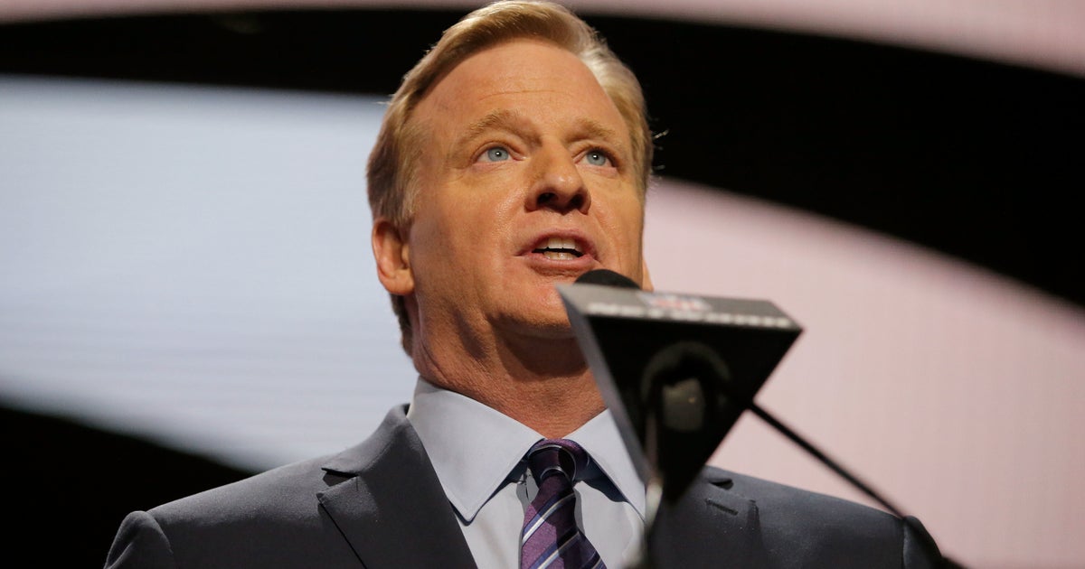 Roger Goodell Booed For Some Reason At 2016 NFL Draft | HuffPost Sports
