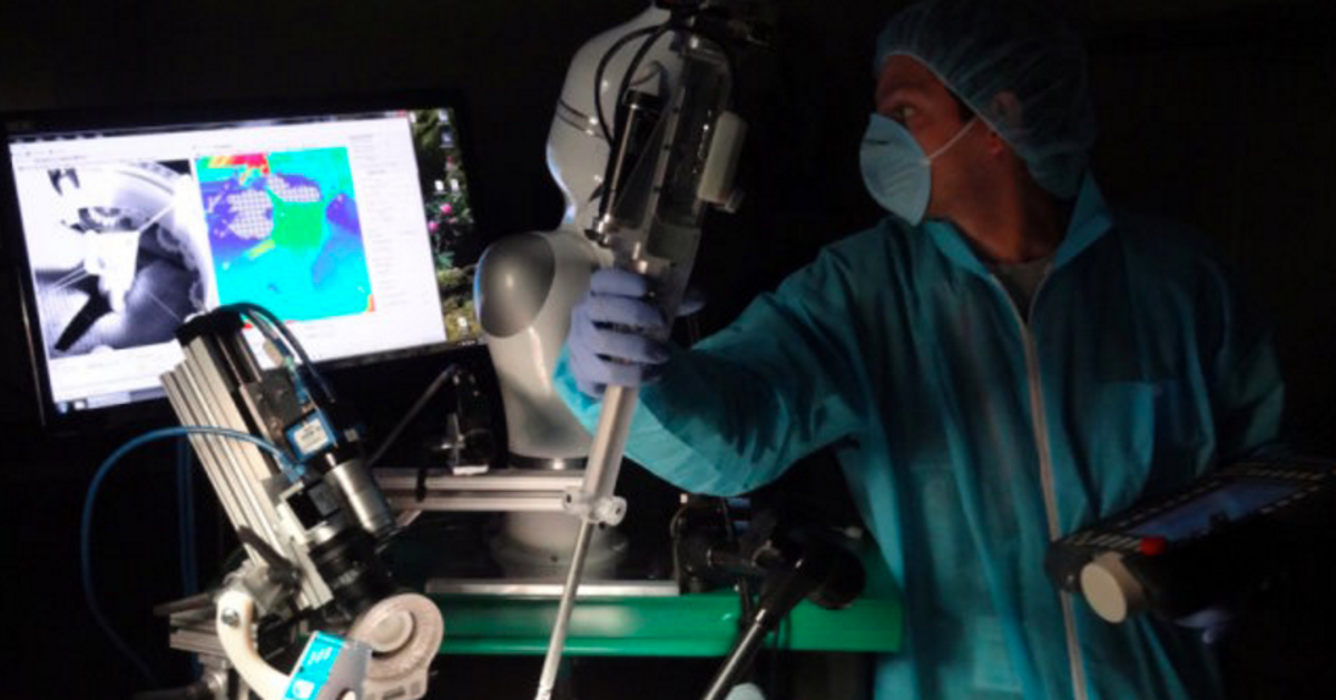 Unmanned Robot Completes Surgery In Trial, Outperforms Human Doctors At ...