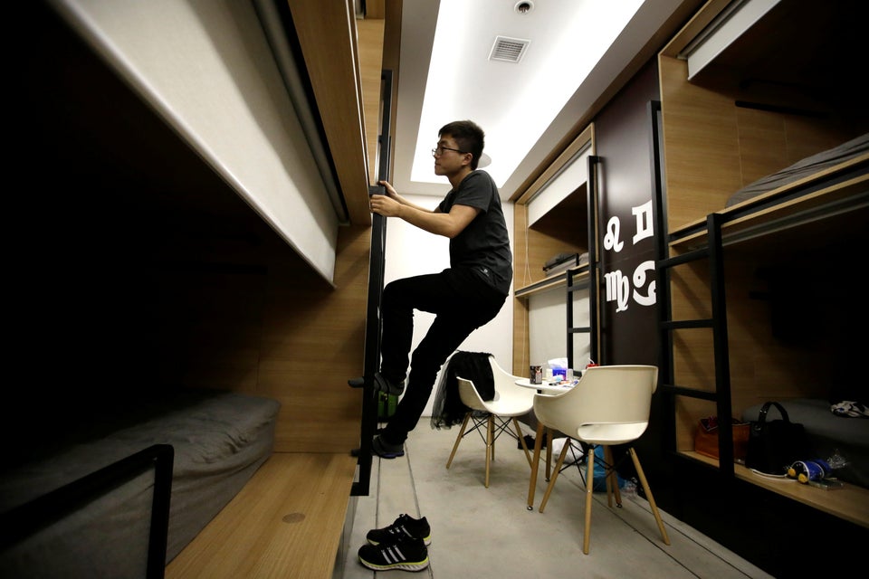 PHOTOS: The Chinese Tech Workers Who Have To Sleep At The Office ...