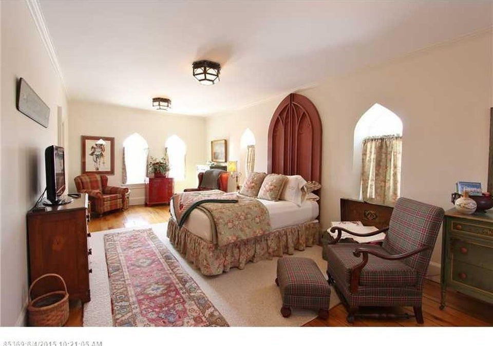 9 Sacred Spaces That Transformed Into Stunning Secular Buildings ...