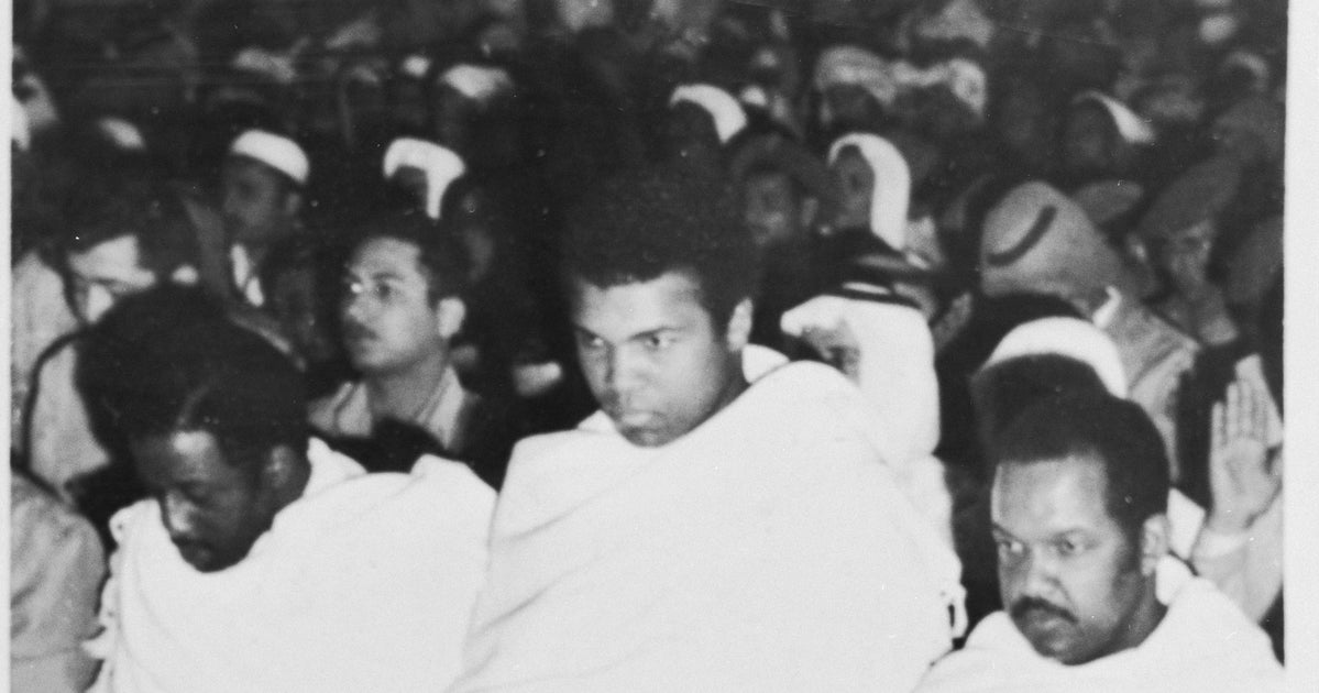 12 Times Muhammad Ali Showed Us The Incredible Power Of His Faith ...