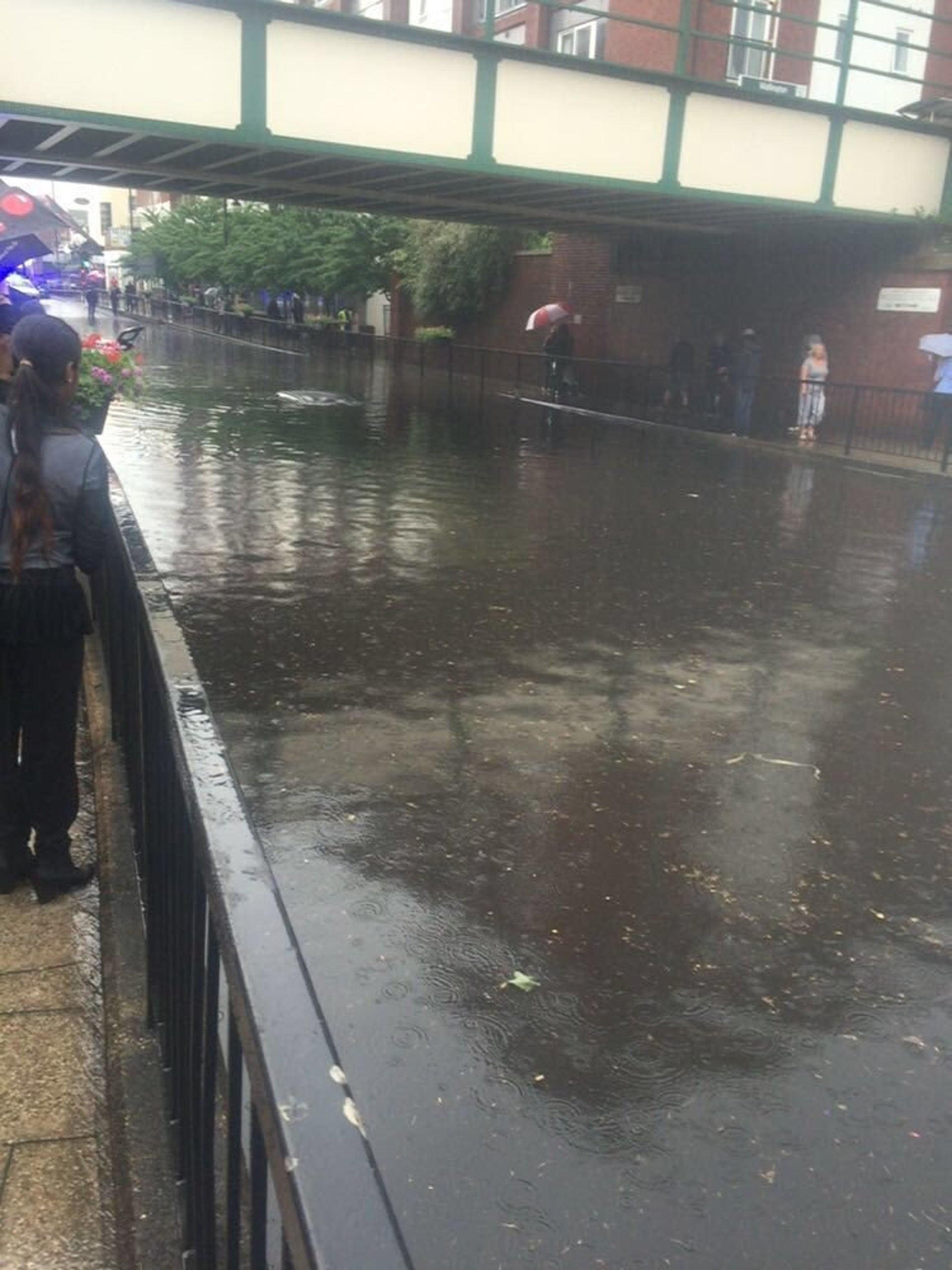 Wallington Flash Flood Fail: People Carrier Drives Straight Into 2 ...