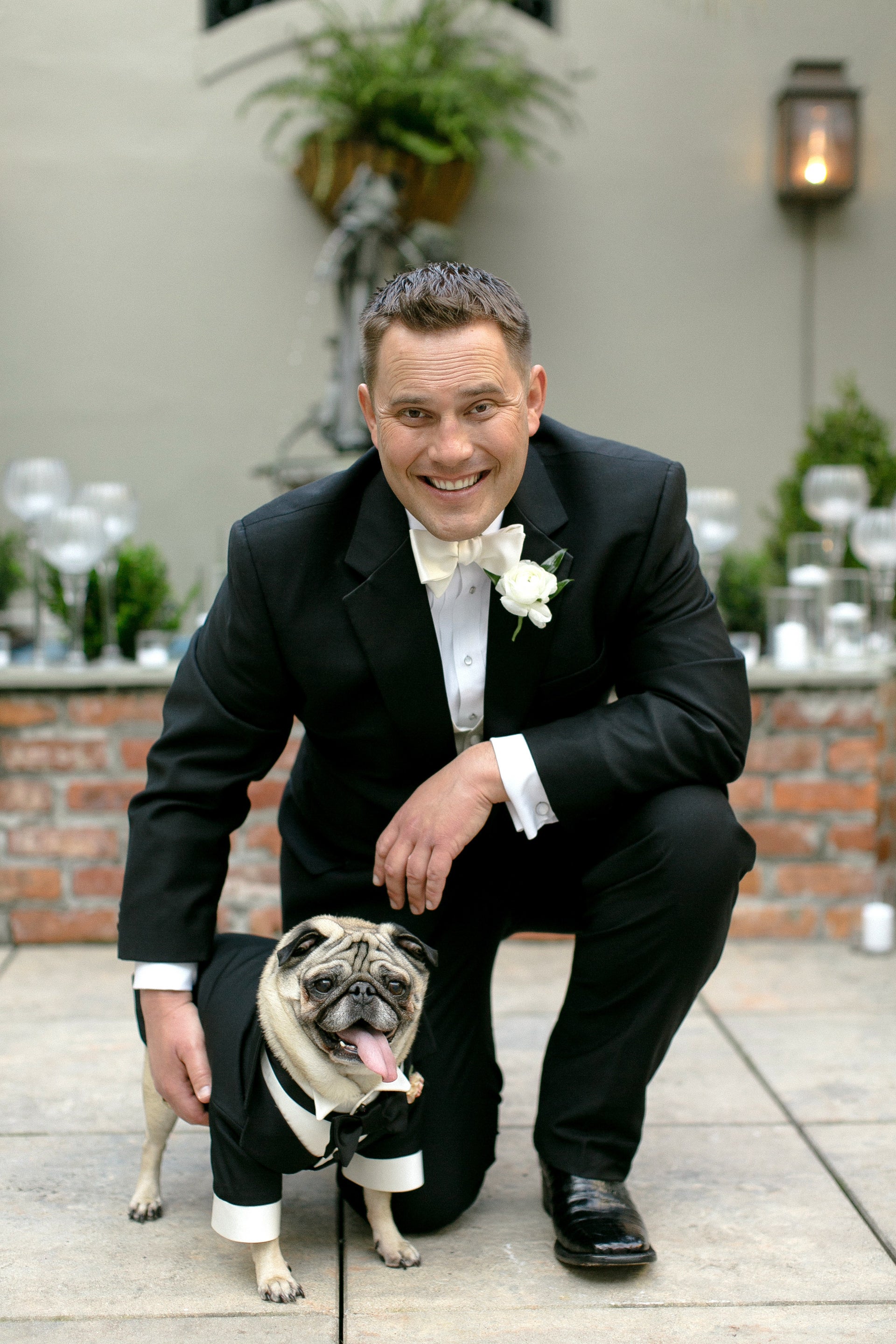 25 Photos Of Dogs At Weddings That Are Paws-itively Precious | HuffPost ...