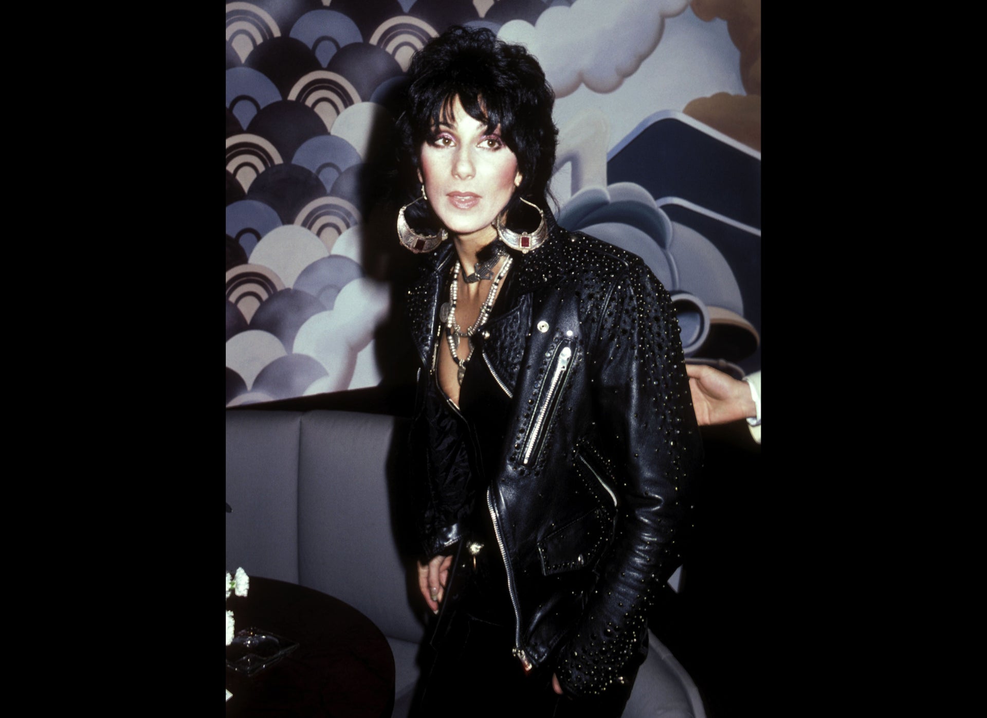 33 Vintage Photos Of Cher's Style In The 70s, 80s and 90s | HuffPost UK ...