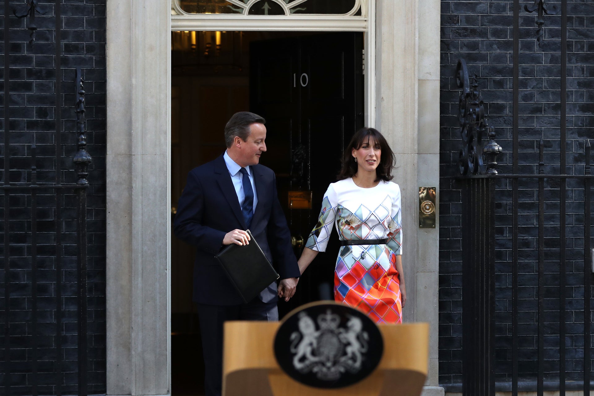 David Cameron Resigns As Prime Minister Following EU Referendum Brexit ...