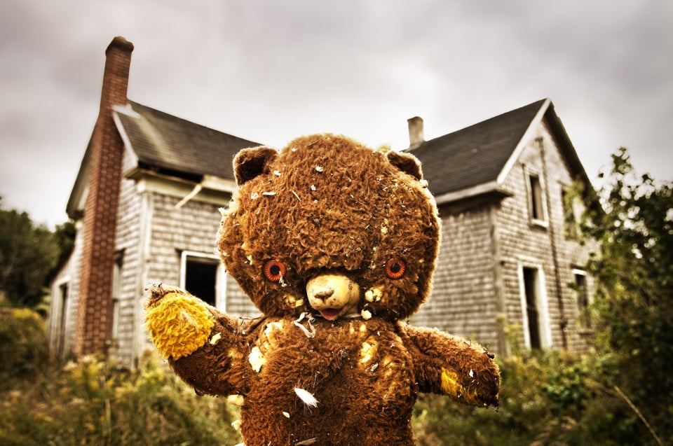 These Stock Photos Of Teddy Bears Freak Us Out Even More Than Clowns ...