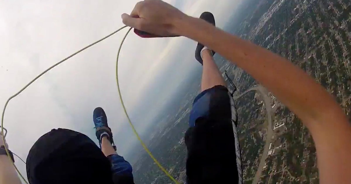CAUGHT ON VIDEO: That Horrifying Moment Your Parachute Fails And Floats ...