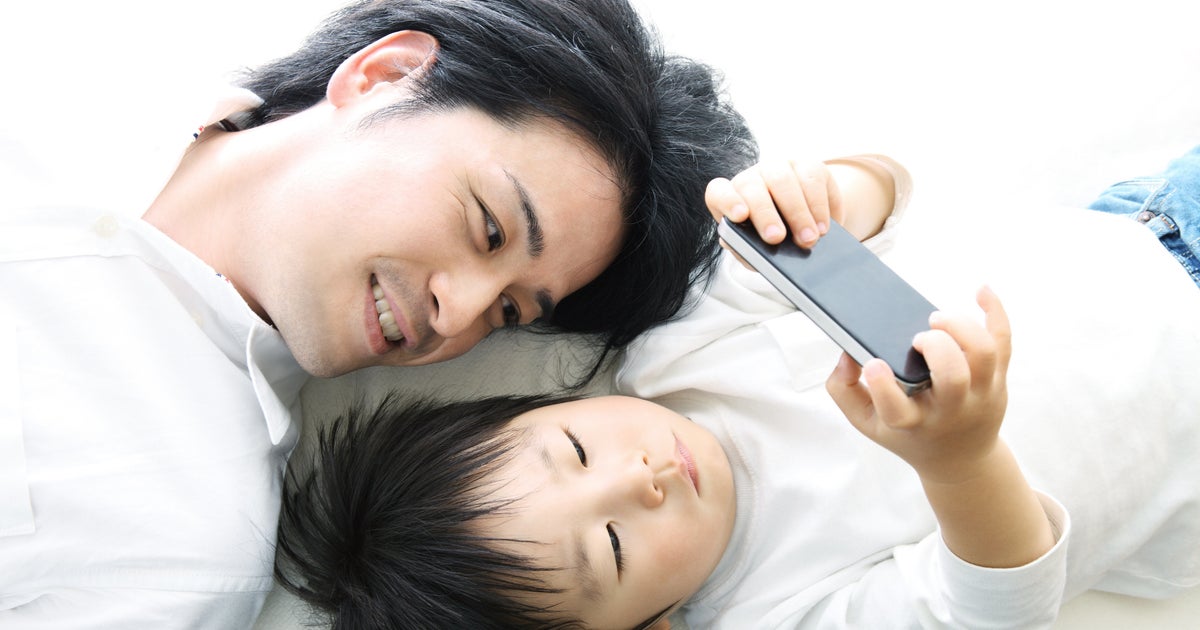 Intrusive Parents Make Kids More Anxious, Study Suggests | HuffPost UK ...