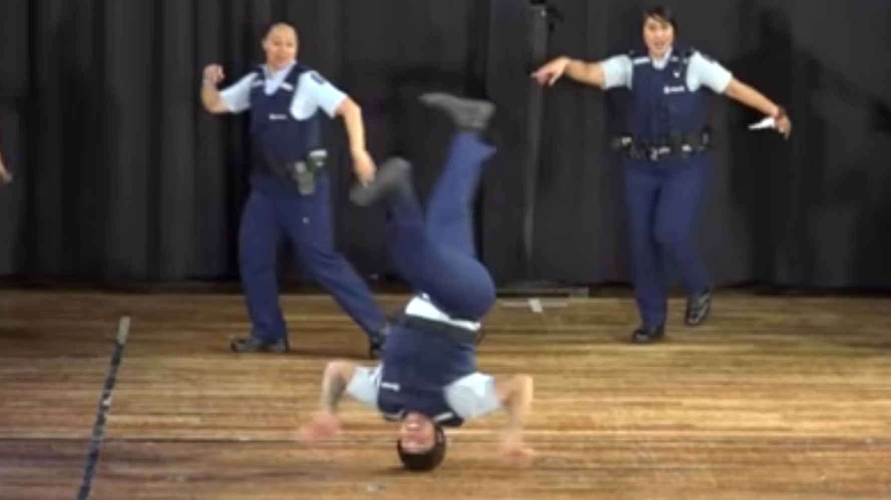 Hip-Hop Cops Stun Competition Audience With Surprise B-Boy Routine ...