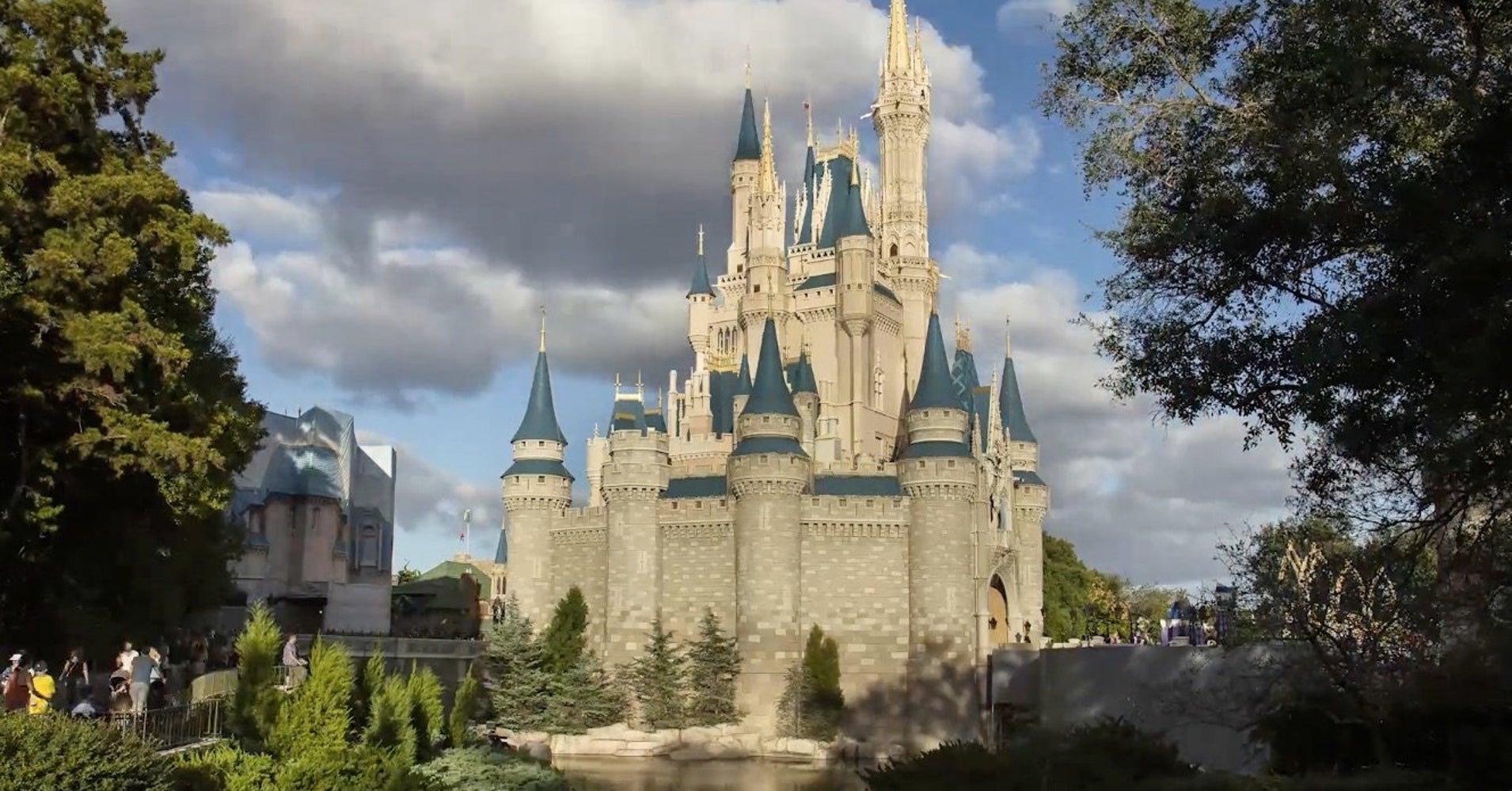 Stunning Time-Lapse Video Captures The Magic Of Walt Disney World ...