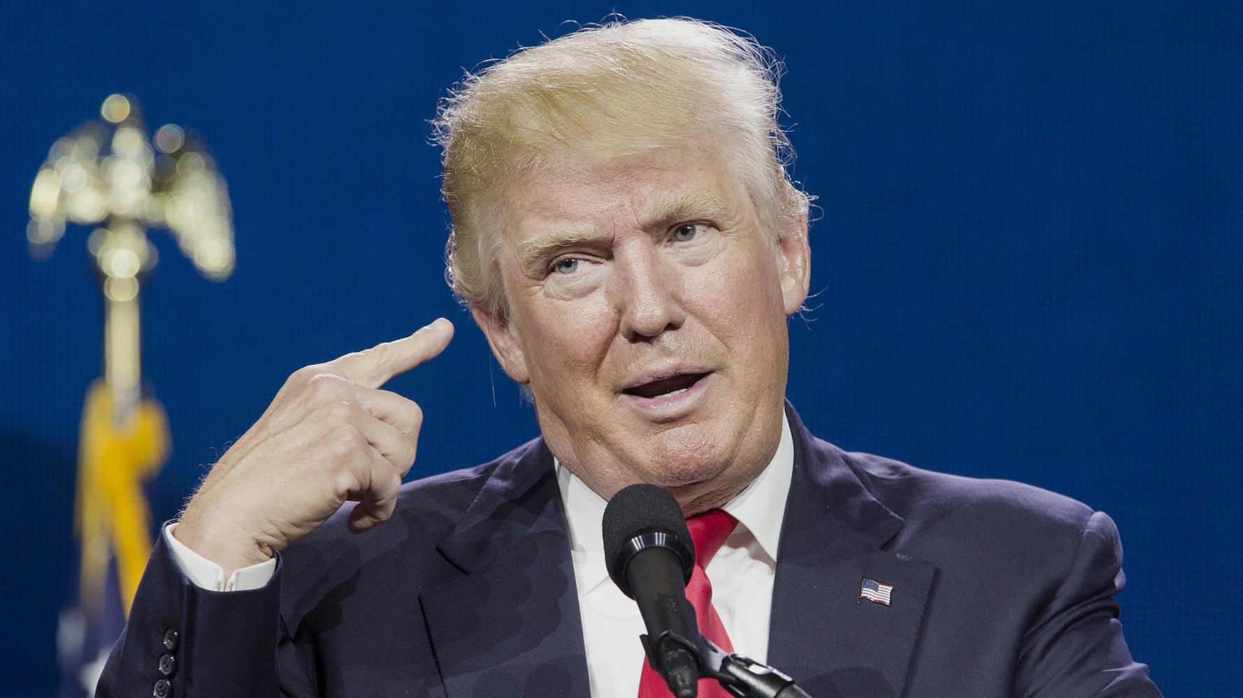 David Duke Parrots Donald Trump's Anti-Semitic Tweet | HuffPost UK Politics