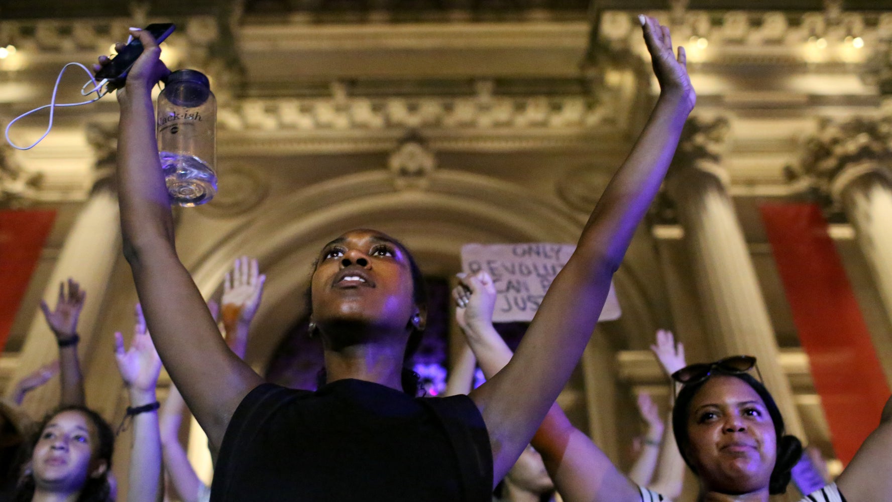People Around The Nation Protest The Deaths Of Alton Sterling, Philando ...