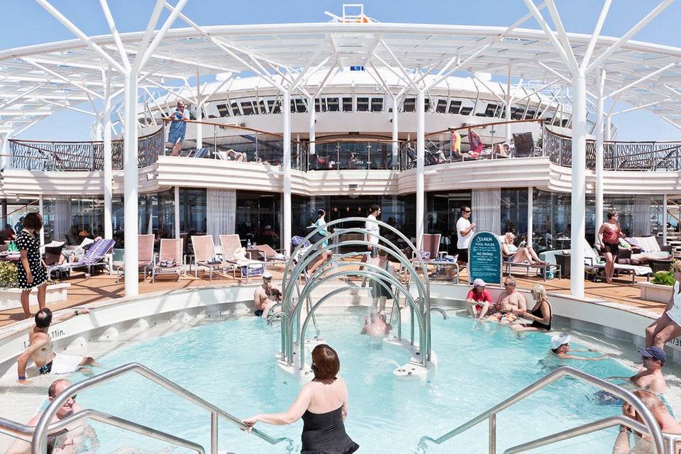 These Photos Take You Inside One Of The World’s Largest Cruise Ships ...