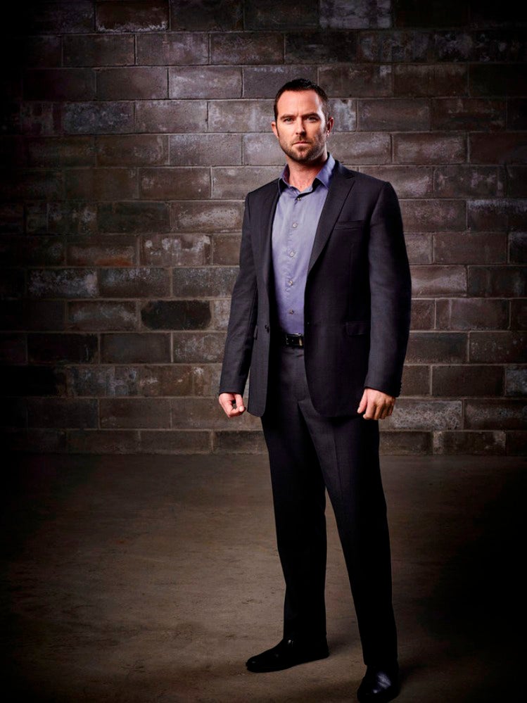 THE LEADING MAN: Sizzling Star SULLIVAN STAPLETON Propels NBC'S ...