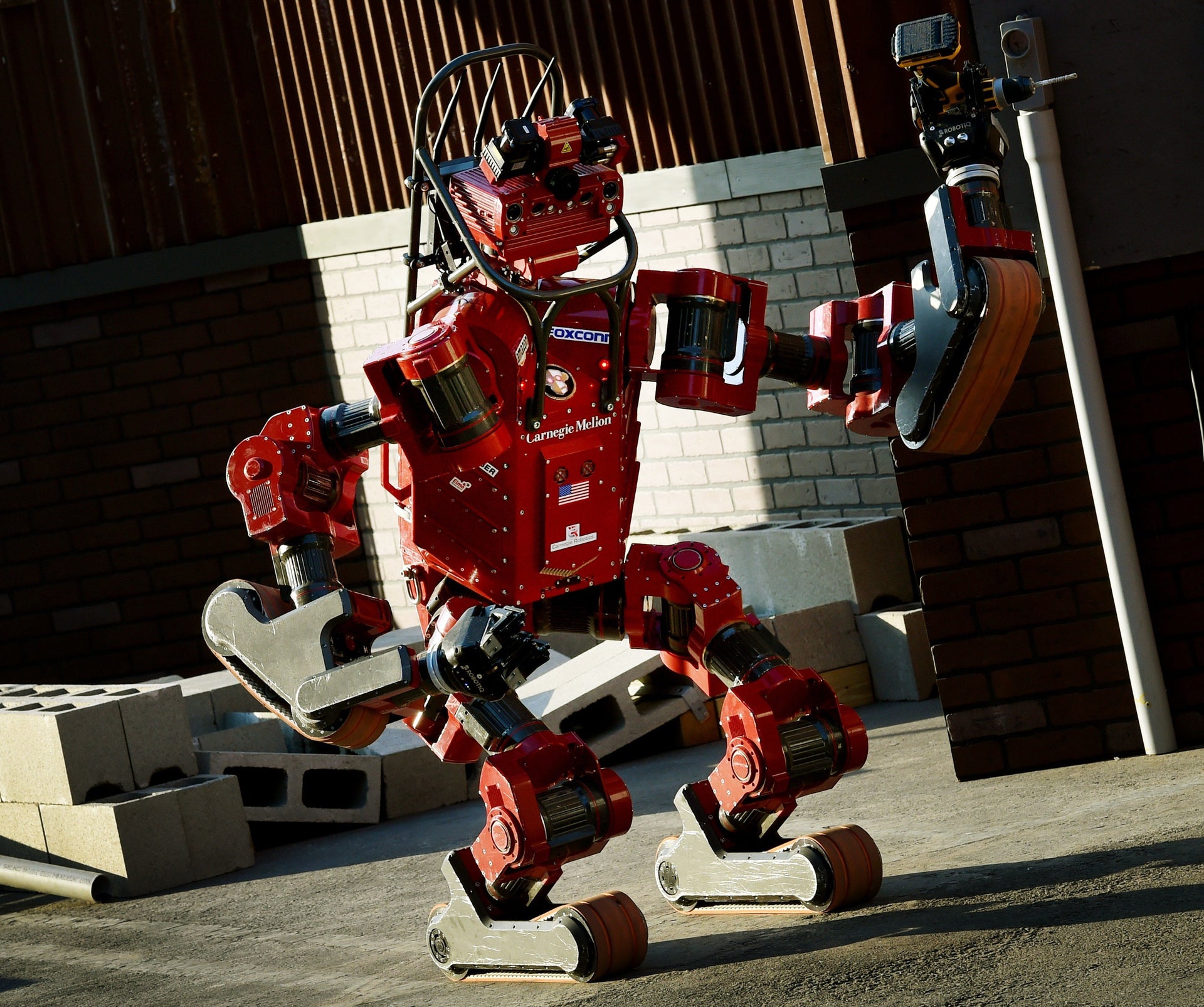 Researchers Create Robot Skeleton With Human-Like Muscles | HuffPost UK ...