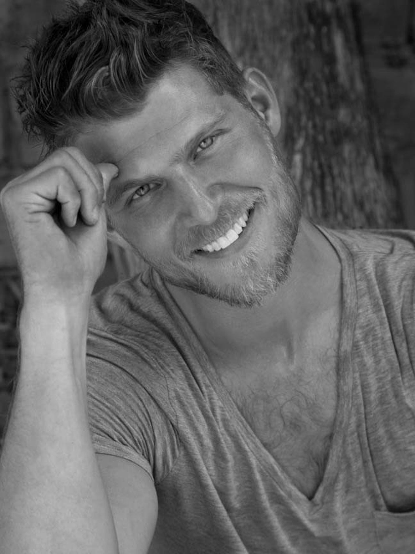 APPS, ACTING, AND CHARITY, OH MY! Smoldering Hero TRAVIS VAN WINKLE of ...